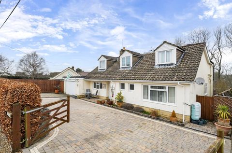Stoppers Hill, Brinkworth, Chippenham SN15, 5 bed detached house for ...