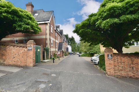 Connaught Road, Reading RG30, 2 bed flat for sale, £235,000 - Zoopla