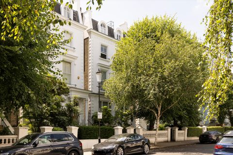 1 bed flat for sale in Pembridge Crescent, London W11, £1,350,000 - Zoopla