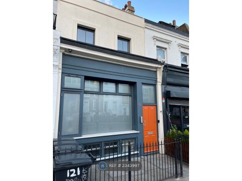 2 bed flat to rent in Lewisham Way, London SE14, £1,750 pcm - Zoopla