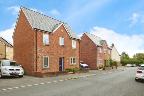 3 bed detached house for sale in Allen Road, Shaftesbury SP7, £340,000 ...