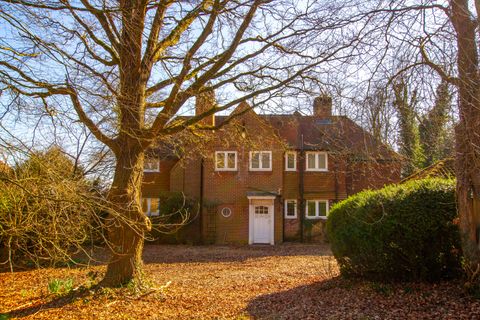 4 bed detached house for sale in Bere Court Road, Pangbourne, Reading ...