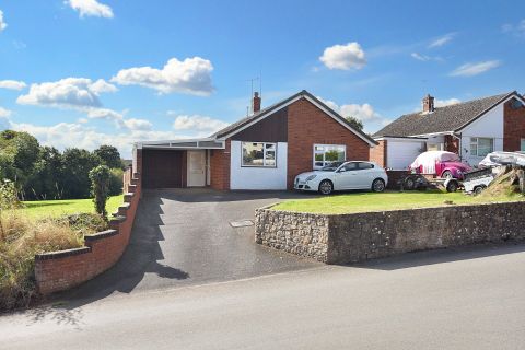 2 bed bungalow for sale in Coach Road, Silverton, Exeter, Devon EX5, £ ...