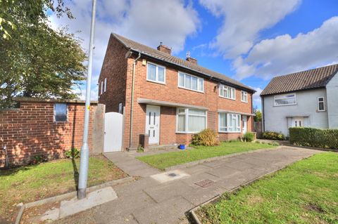 Chester Close, Liverpool L23, 3 bed semi-detached house for sale, £ ...