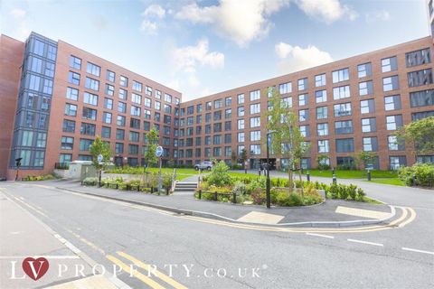 2 bed flat to rent in The Axium, Windmill Street, Birmingham B1, £1,650 ...