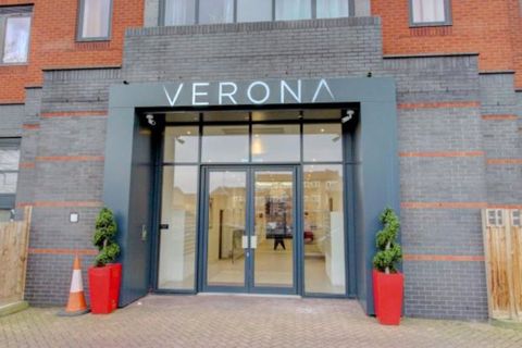 1 bed flat to rent in Wellington Street, Slough, Berkshire SL1, £1,250 ...