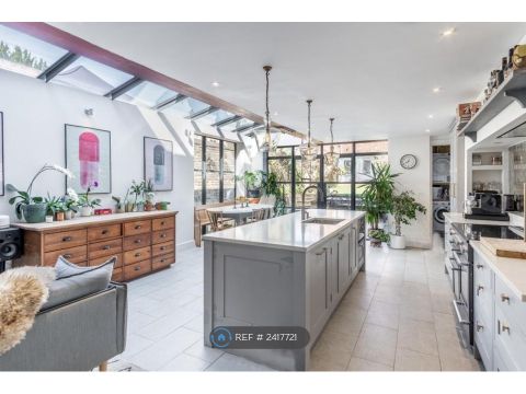 5 bed semi-detached house to rent in Chapel Hill, Stansted CM24, £3,900 ...