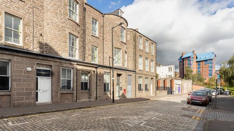 Cowgate, Dundee DD1, 2 bed flat for sale, £160,000 - Zoopla