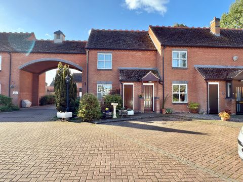 Bredon Lodge, Bredon, Tewkesbury GL20, 2 bed terraced house for sale, £ ...