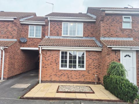 Cedar Drive, Ibstock LE67, 3 bed town house to rent, £950 pcm - Zoopla