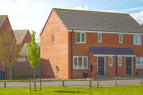 3 bed semi-detached house to rent in Sheepwash Way, East Leake LE12, £ ...