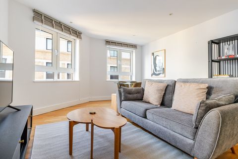 City Of London, London EC3N, 2 bed flat to rent, £3,200 pcm - Zoopla