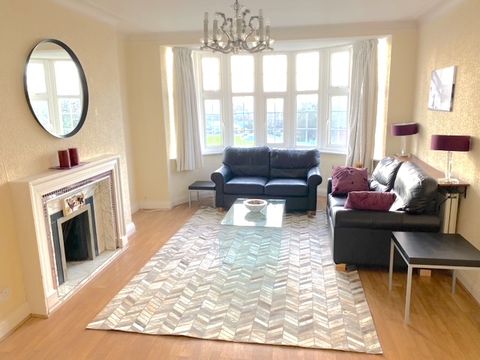 The Burroughs, London NW4, 2 bed flat to rent, £1,900 pcm - Zoopla
