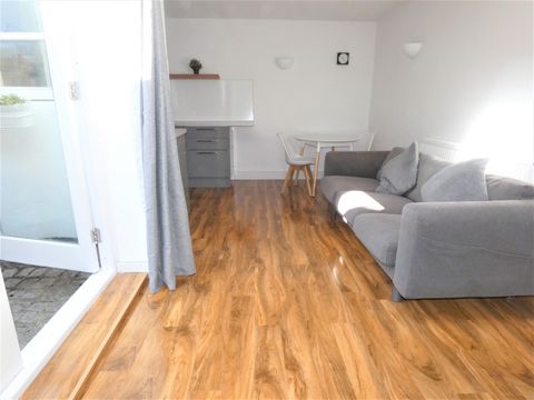 1 bed flat to rent in Wick Road, Hackney, London E9, £1,650 pcm - Zoopla
