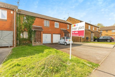 Chilcombe Way, Lower Earley, Reading RG6, 2 bed terraced house for sale ...
