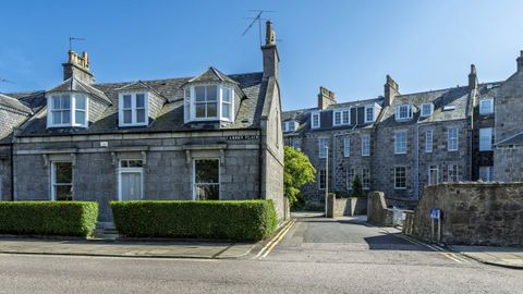 55 Carden Place, Aberdeen AB10, 5 bed end terrace house for sale, £ ...