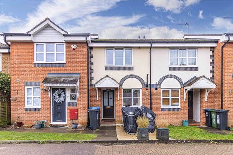2 bed terraced house for sale in Admiral Way, Berkhamsted ...