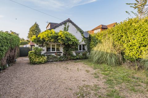 4 bed detached house for sale in Field Common Lane, Walton-On-Thames ...