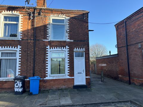 Whitby Street, Hull HU8, 2 bed end terrace house to rent, £550 pcm - Zoopla