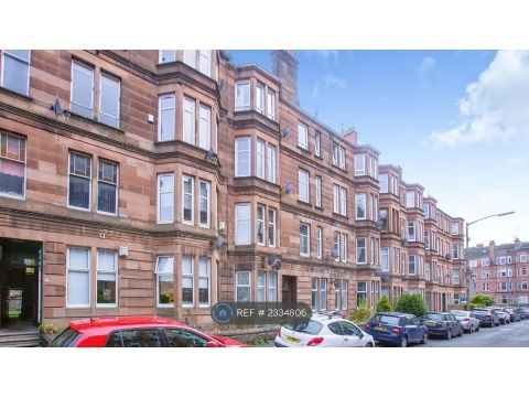 1 bed flat to rent in Strathyre Street, Glasgow G41, £800 pcm - Zoopla
