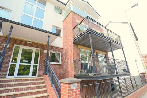 1 bed flat for sale in Isabel Court, Cowick Street, Exeter EX4, £ ...