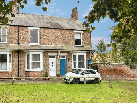 3 bed end terrace house for sale in Uppleby, Easingwold, York YO61, £300,000 - Zoopla