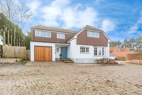 4 bed detached house for sale in Primrose Close, North Waltham ...