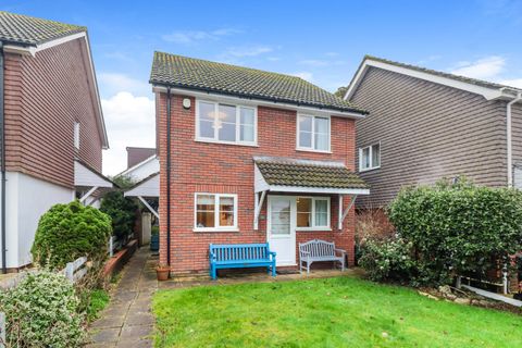 3 bed detached house for sale in Farmers Way, Seer Green, Beaconsfield ...
