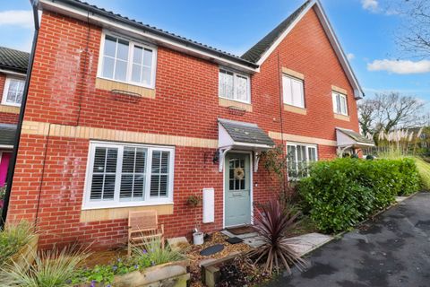 3 bed terraced house to rent in Mescott Meadows, Hedge End, Southampton ...