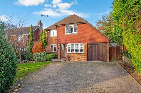 4 bed property for sale in Walnut Grove, Banstead SM7, £965,000 - Zoopla
