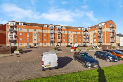 Mariners Point, Hartlepool TS24, 2 bed flat for sale, £95,000 - Zoopla