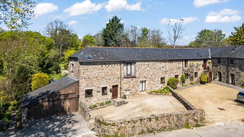 4 bed barn conversion for sale in Meadow Court, Cadleigh Barns ...