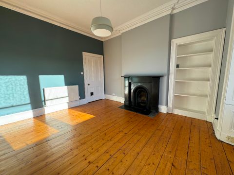 2 bed flat to rent in Panmure Place, Meadows, Edinburgh EH3, £1,400 pcm ...