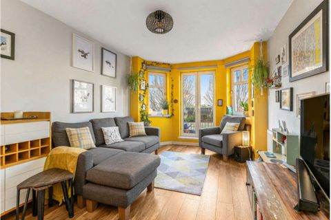 4 (Flat 3), Sinclair Place, Shandon, Edinburgh EH11, 2 bed flat for ...