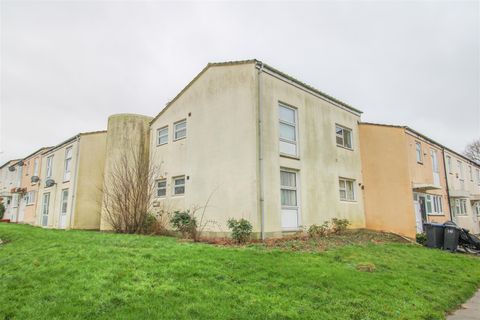 Milwards, Harlow CM19, 1 bed flat for sale, £150,000 - Zoopla