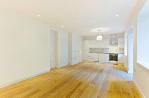Rupert Street, London, Greater London, Soho W1D, 1 bed flat to rent, £ ...
