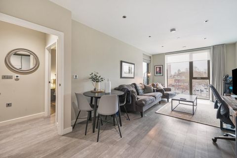 1 bed flat for sale in Stockwell Road, Stockwell, London SW9, £450,000 ...