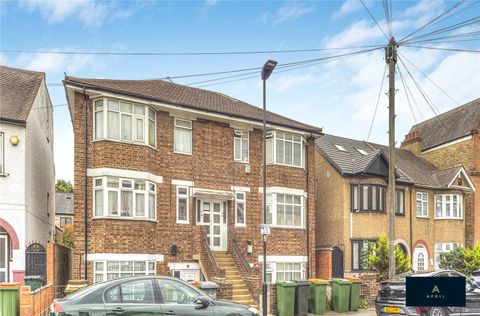 Clova Road, London E7, 2 bed flat for sale, £325,000 - Zoopla