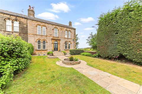 Springfield Villas, Gildersome, Morley, Leeds LS27, 4 bed town house ...