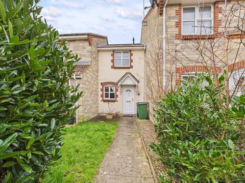 2 bed terraced house for sale in Grenville Close, Churchdown, Gloucester GL3, £210,000 - Zoopla