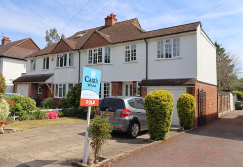 Westcar Lane, Hersham Village, Surrey KT12, 4 bed semi-detached house ...