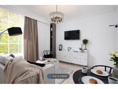 1 bed flat to rent in Tanner Row, York YO1, £1,850 pcm - Zoopla