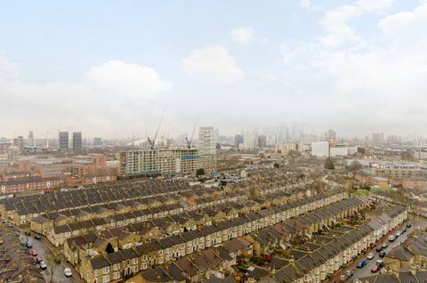 Stubbs Point, Plaistow, London E13, 2 bed flat for sale, £225,000 - Zoopla