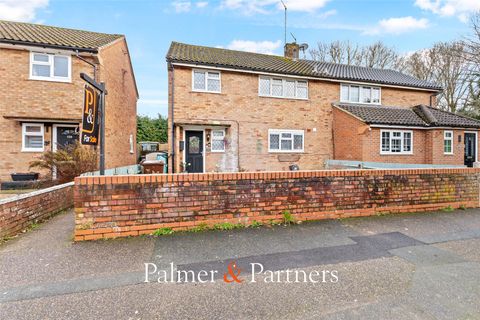 Monkwick Avenue, Monkwick, Colchester, Essex CO2, 4 bed semi-detached ...