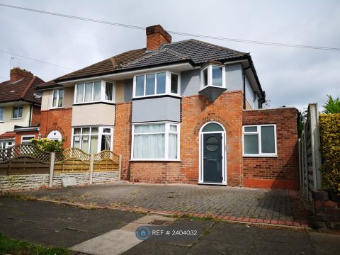 4 bed semi-detached house to rent in Lindsworth Road, Birmingham B30, £ ...