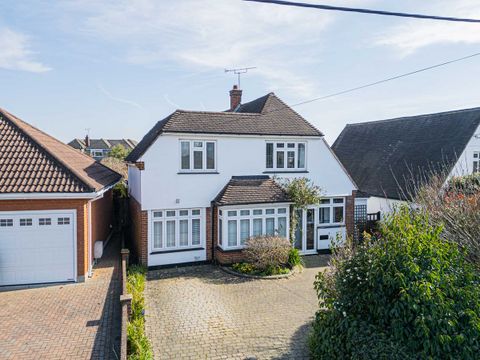 Eastern Road, Rayleigh SS6, 3 bed detached house for sale, £650,000 ...