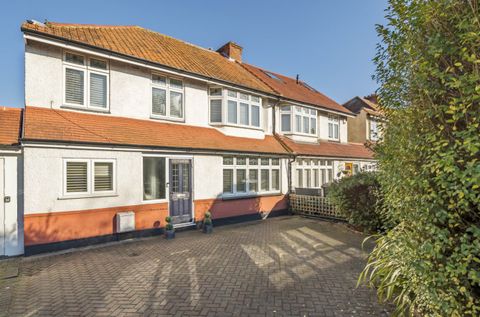 5 bed semi-detached house for sale in Cheam Common Road, Worcester Park ...