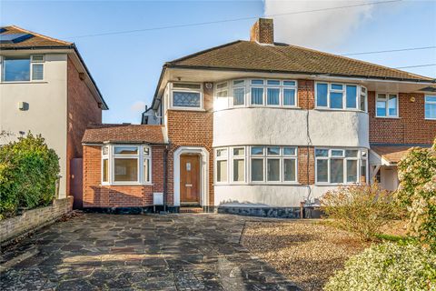 Domonic Drive, London SE9, 3 bed semi-detached house for sale, £649,000 ...