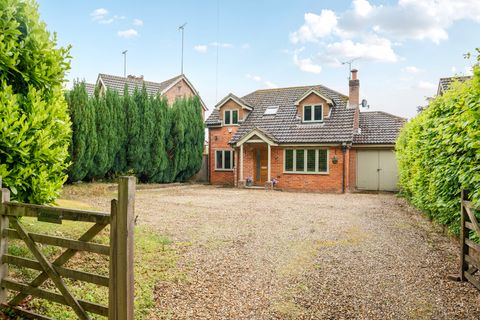 4 bed detached house for sale in Hatch Lane, Chapel Row, Reading ...