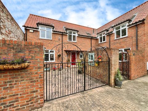 The Old Racing Stables, North Bar Within, Beverley HU17, 2 bed semi ...